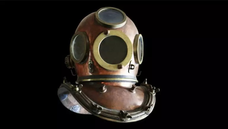 Diving Suit – костюм водолаза Teardown (3 видео)